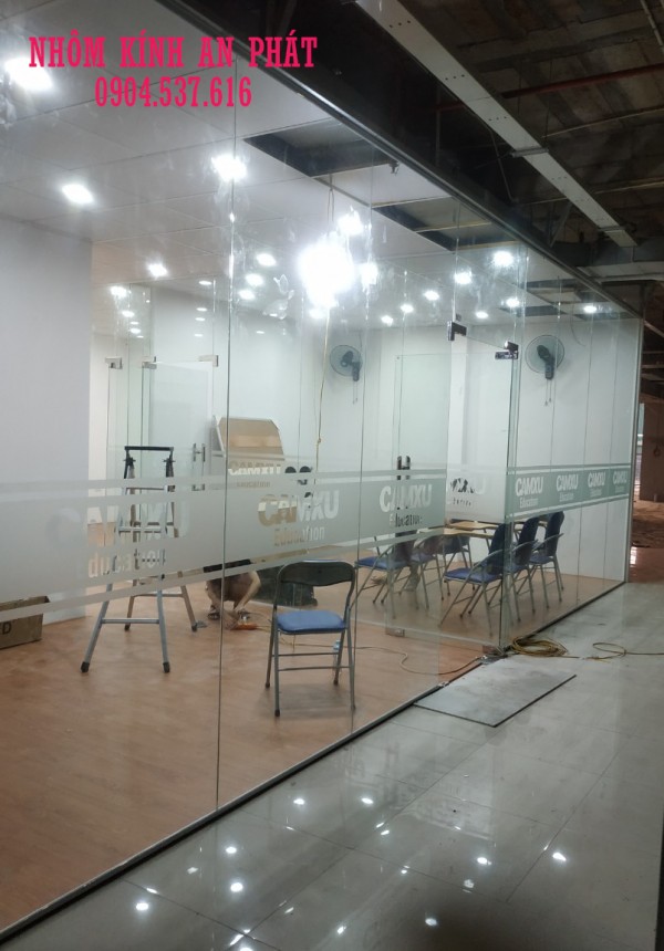 Dán Đề Can Film Cát Mờ Cửa Kính Vách Kính Giá Rẻ